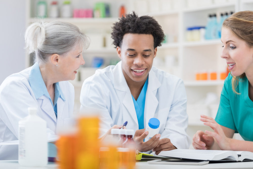 Role of Pharmacy Technicians in the Pharmaceutical Industry